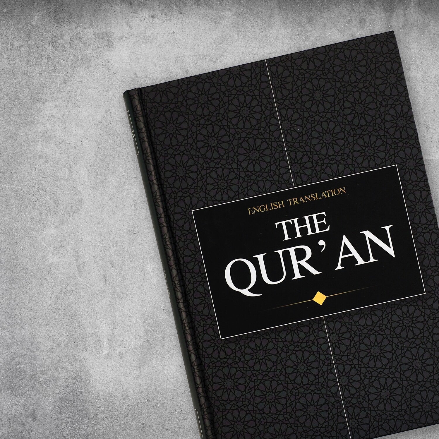English Translation Quran (The Clear Quran) - Modesty Collection
